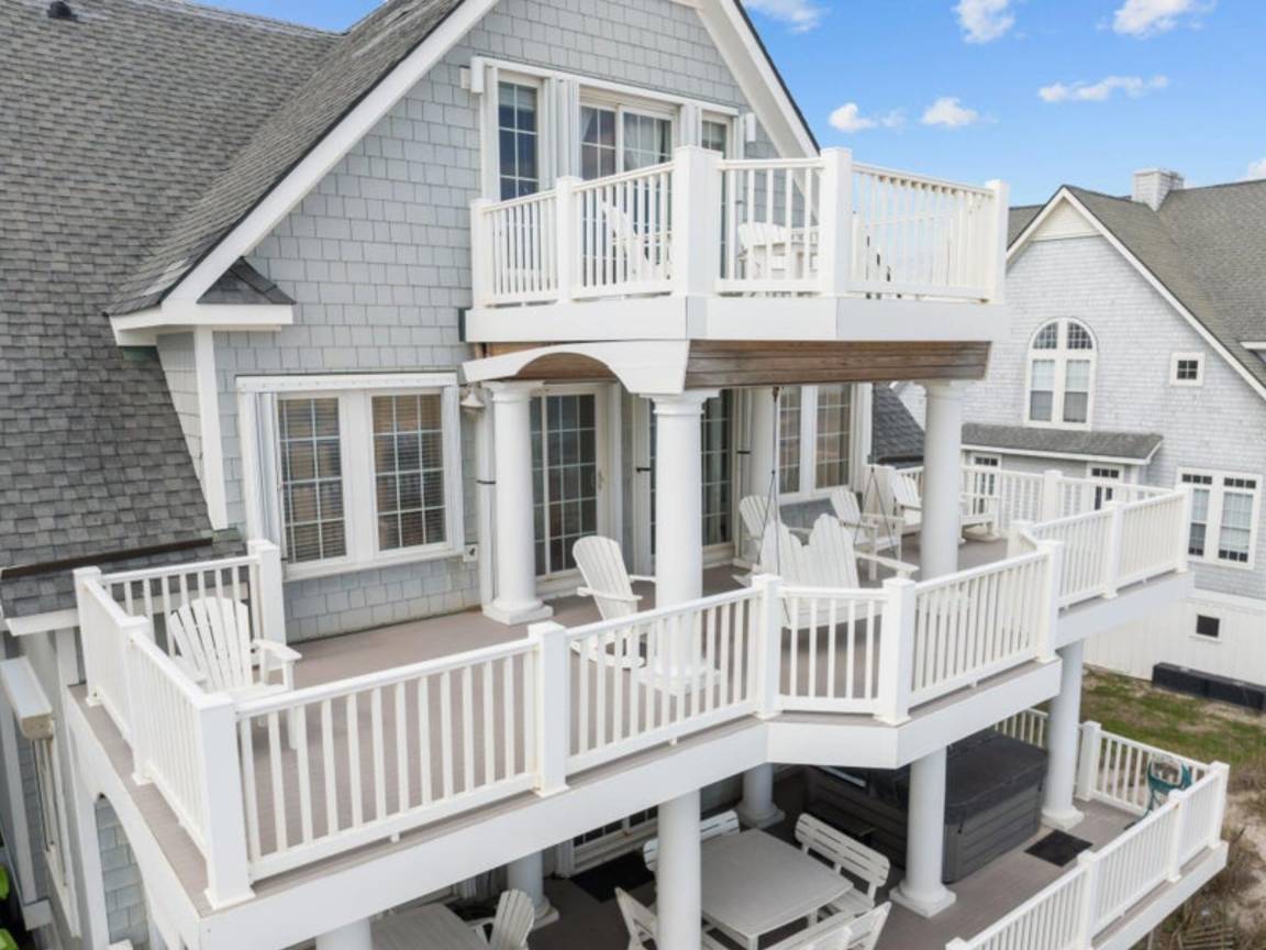 393 M² House ∙ 7 Bedrooms ∙ 21 Guests - North Topsail Beach, NC