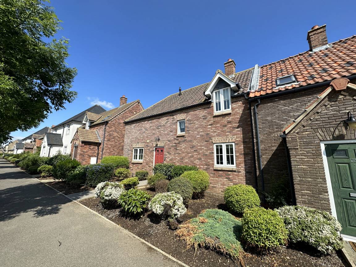 Cottage ∙ 3 Bedrooms ∙ 6 Guests - Filey