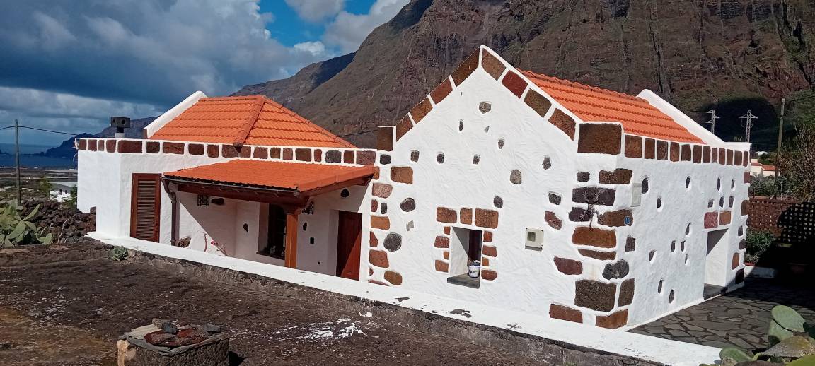 61 M² Ferienhaus ∙ 2 Schlafzimmer ∙ 4 Gäste - El Hierro