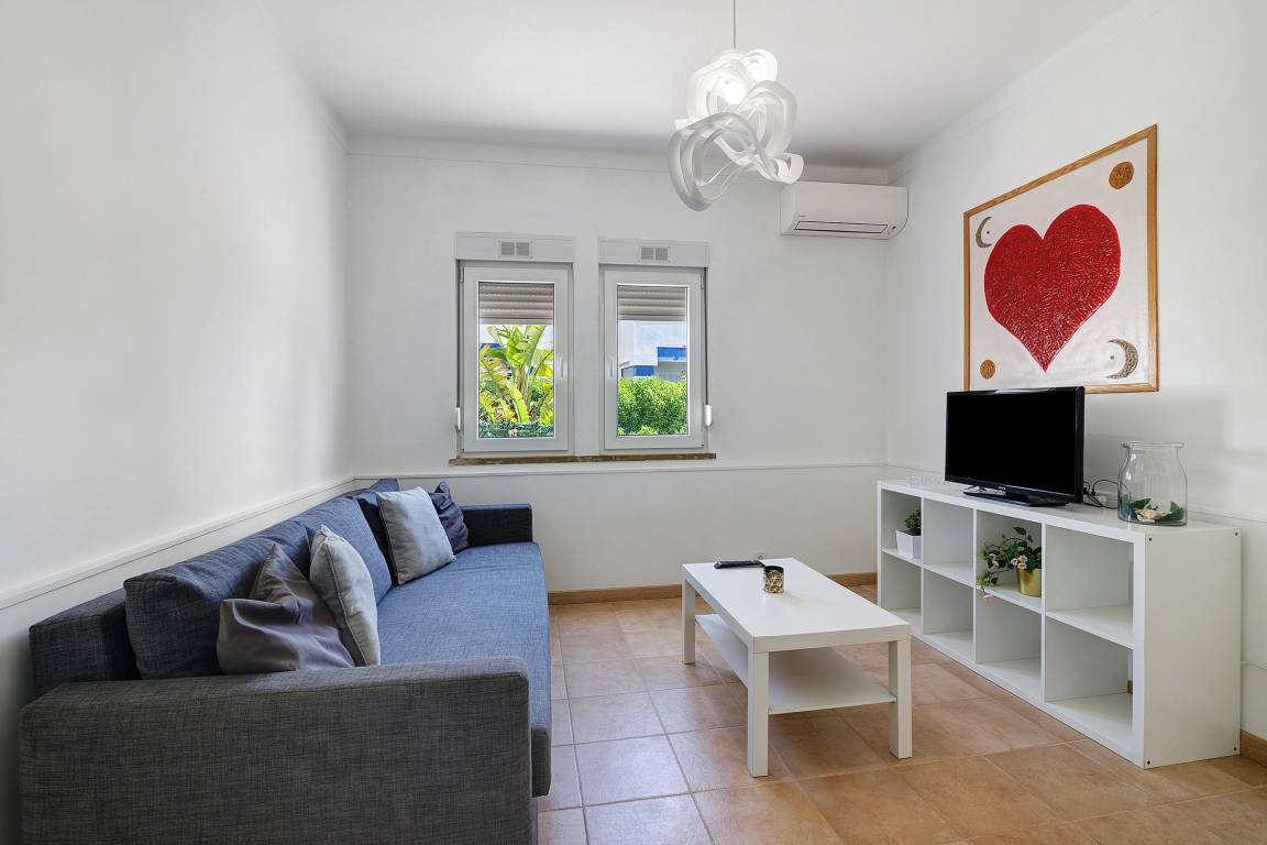 70 M² Apartment ∙ 1 Bedroom ∙ 4 Guests - Guia