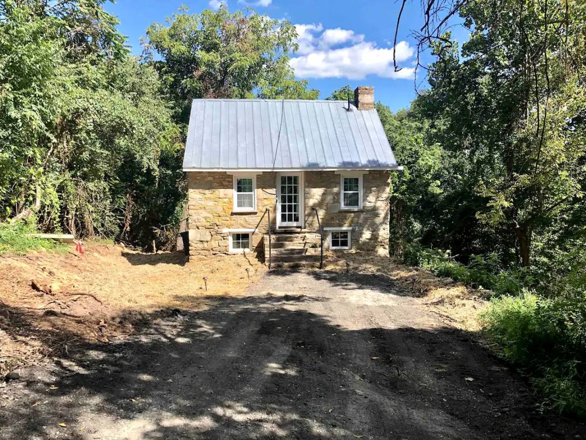 House ∙ 1 Bedroom ∙ 3 Guests - Leesburg