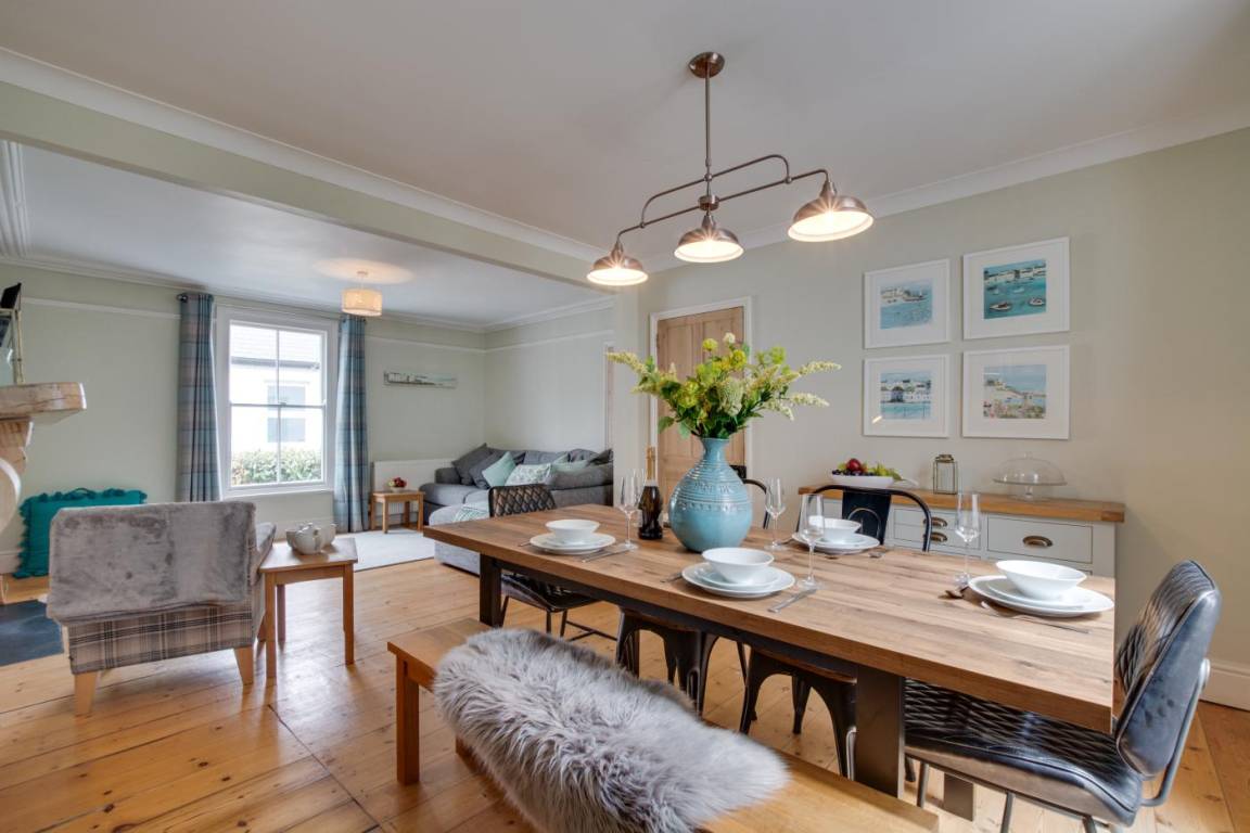 Cottage ∙ 2 Bedrooms ∙ 5 Guests - St Ives