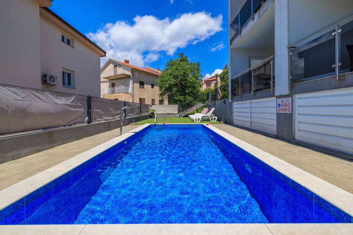 70 M² Apartment ∙ 2 Bedrooms ∙ 5 Guests - Crikvenica