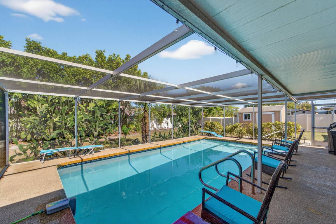House ∙ 3 Bedrooms ∙ 6 Guests - Sarasota, FL