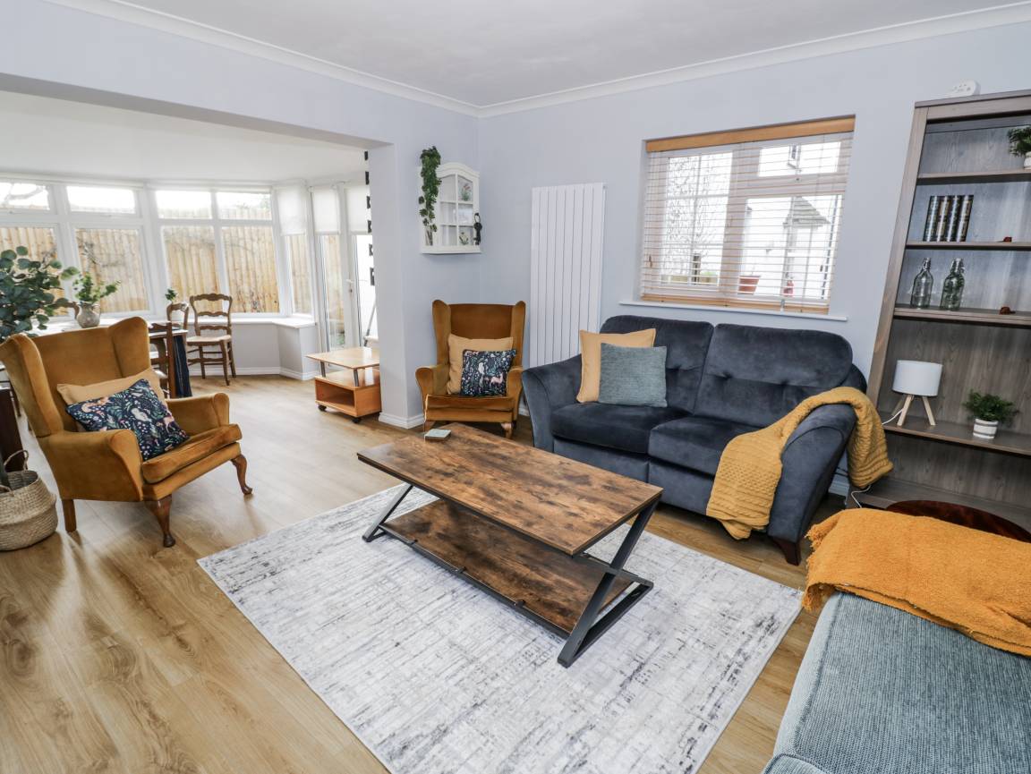 Landhaus ∙ 2 Schlafzimmer ∙ 4 Gäste - Coventry