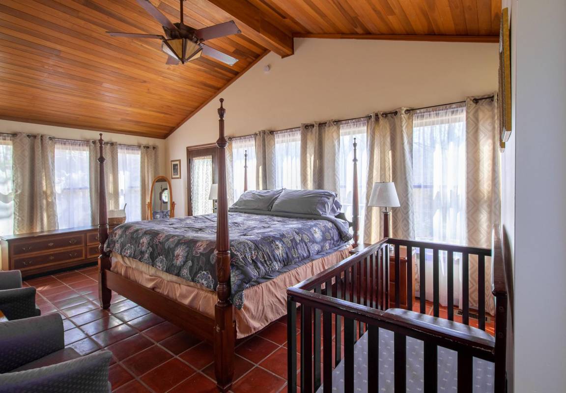 278 M² Apartment ∙ 6 Bedrooms ∙ 30 Guests - Brown County, IN