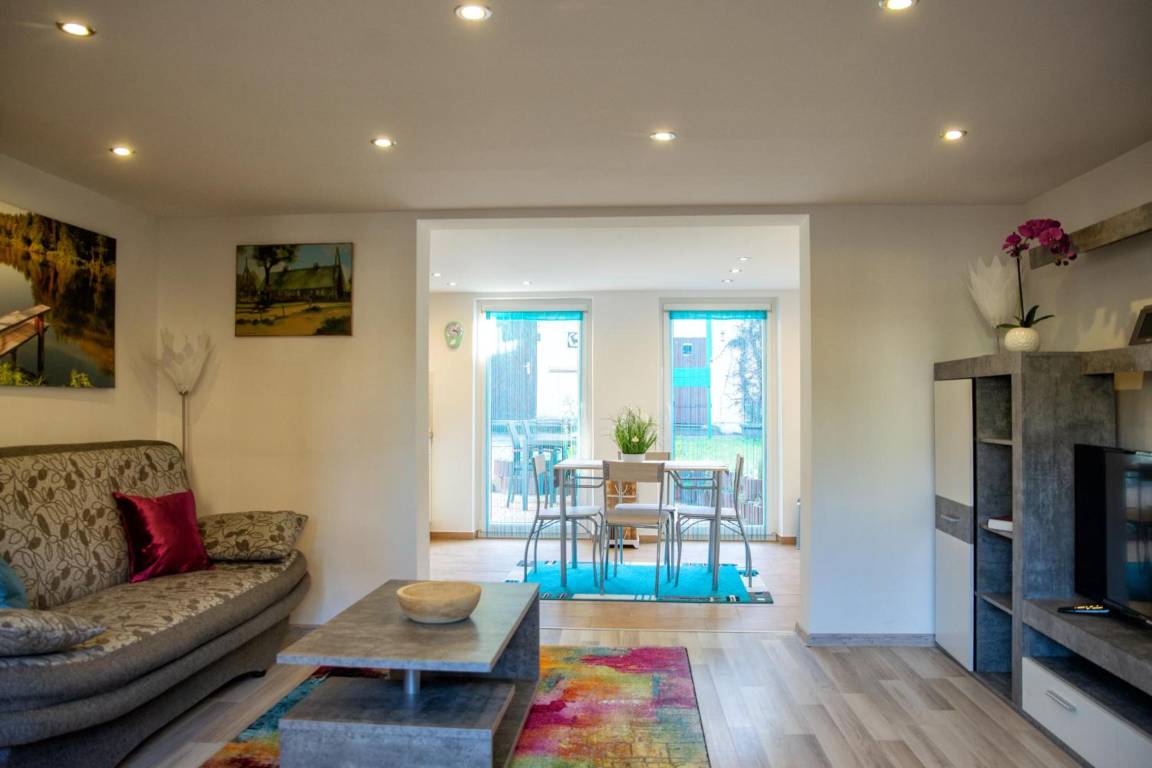 70 M² Ferienwohnung ∙ 2 Schlafzimmer ∙ 6 Gäste - Templin