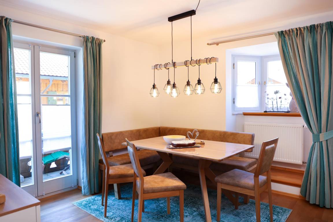 117 M² Ferienwohnung ∙ 3 Schlafzimmer ∙ 6 Gäste - Klais