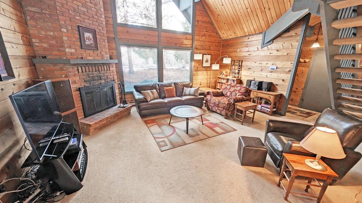 115 M² House ∙ 2 Bedrooms ∙ 6 Guests - Sunriver, OR