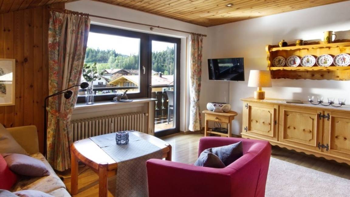 90 M² Appartement ∙ 3 Slaapkamers ∙ 6 Gasten - Mittenwald