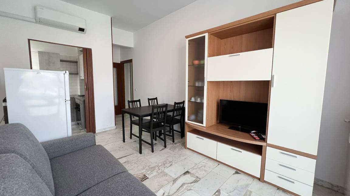50 M² Apartamento ∙ 1 Quarto ∙ 5 Hóspedes - Loano