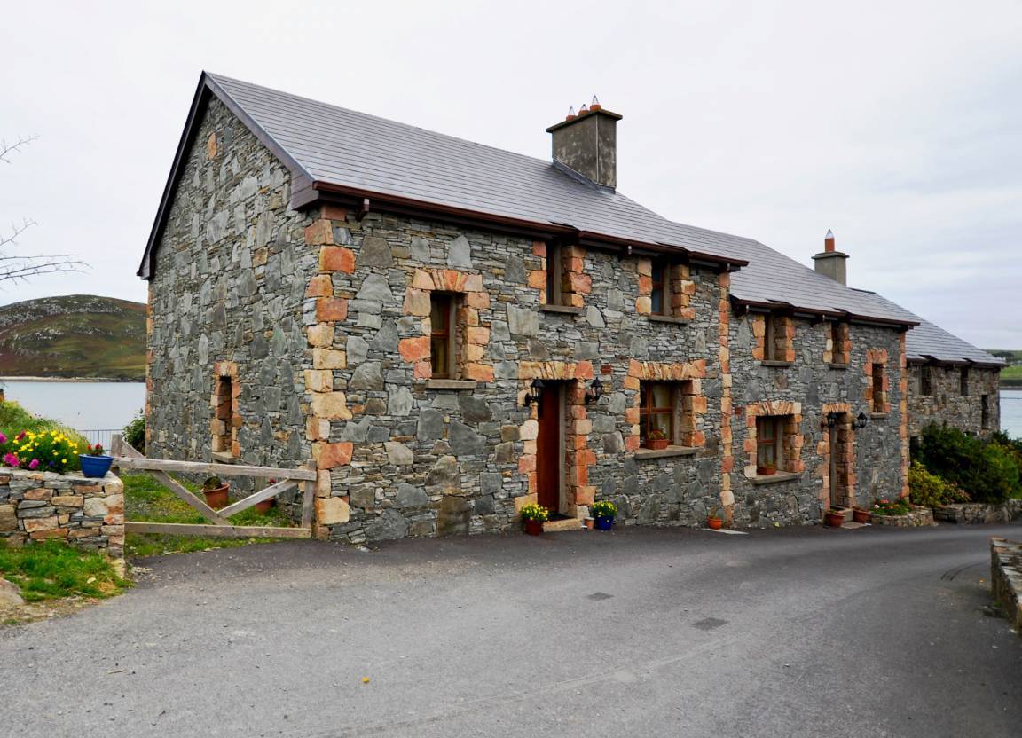 120 M² House ∙ 3 Bedrooms ∙ 6 Guests - Mayo