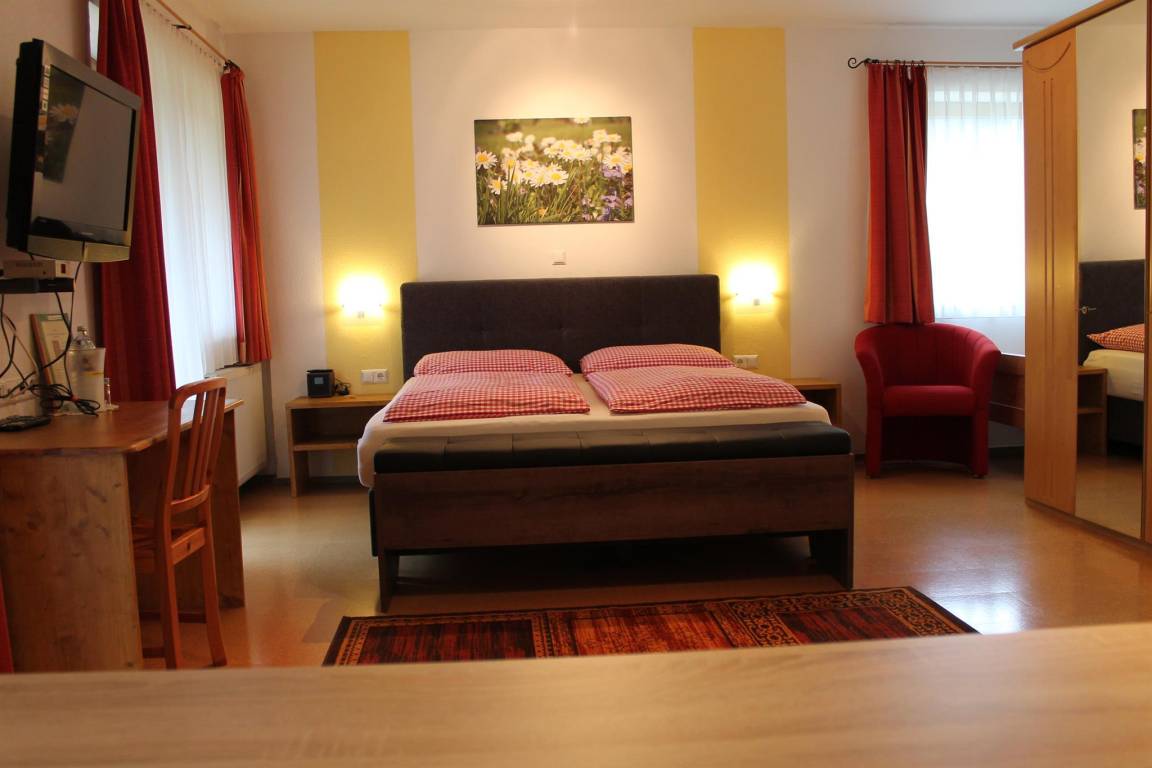 40 M² Hotel ∙ 1 Bedroom ∙ 2 Guests - Wörgl