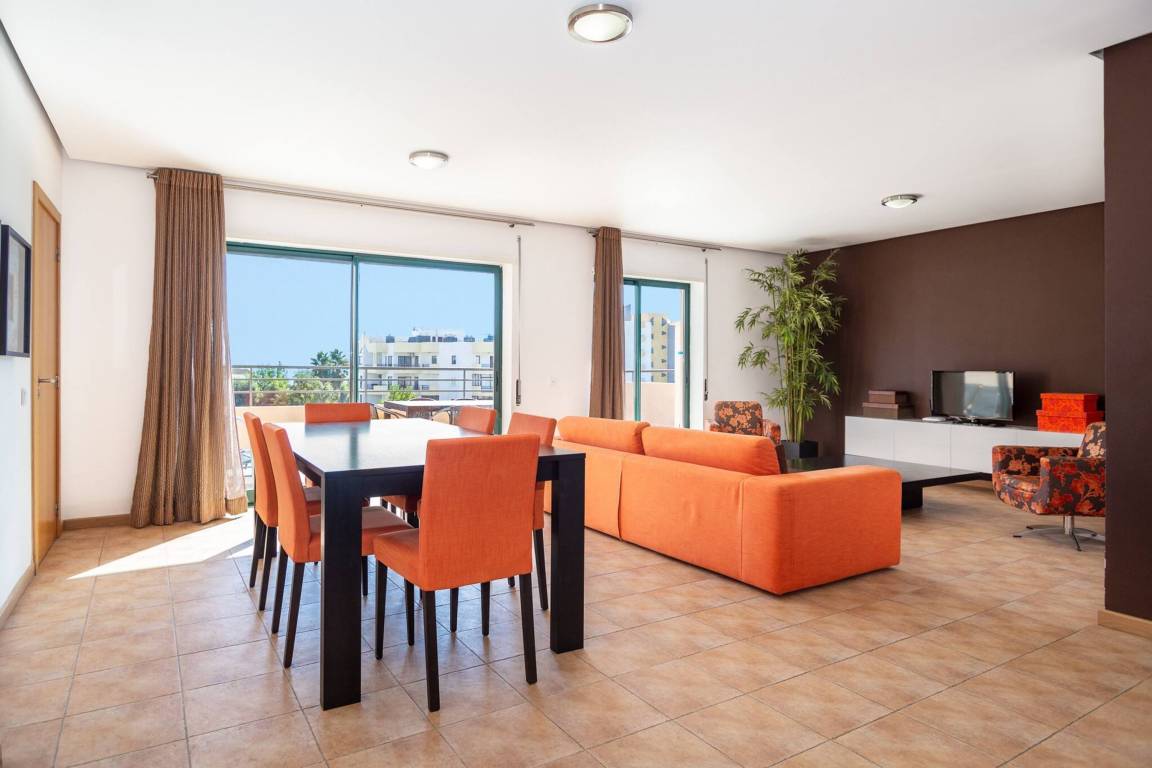 160 M² Apartamento ∙ 3 Habitaciones ∙ 8 Huéspedes - Lagos, Portugal