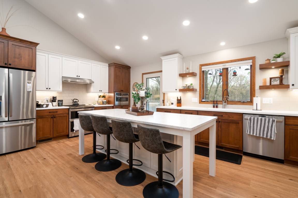 196 M² House ∙ 4 Bedrooms ∙ 8 Guests - Lake Minnetonka, Wayzata