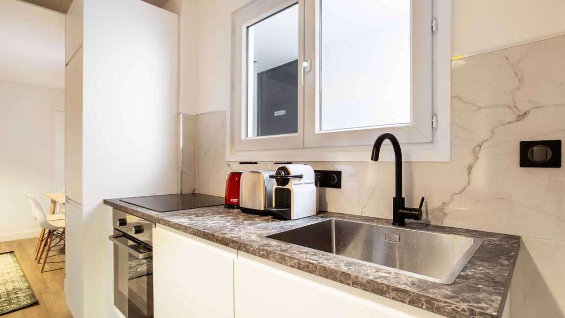 48 M² Apartment ∙ 2 Bedrooms ∙ 8 Guests - Eiffel Tower - Paris