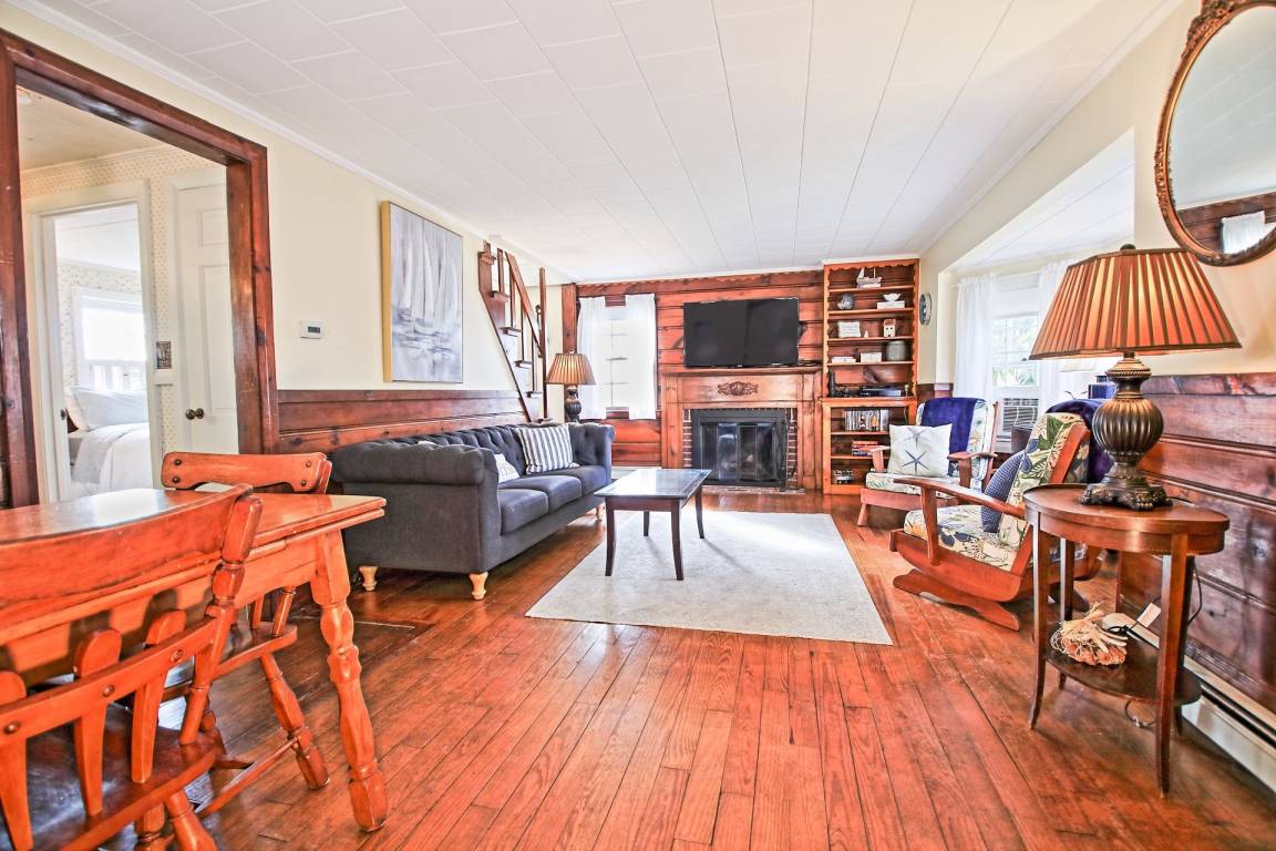 106 M² House ∙ 2 Bedrooms ∙ 8 Guests - Yarmouth, ME