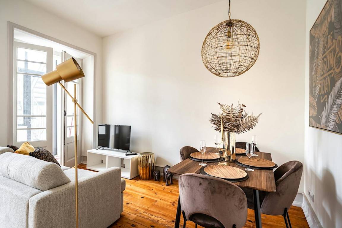 75 M² Apartamento ∙ 2 Quartos ∙ 4 Hóspedes - Campo de Ourique