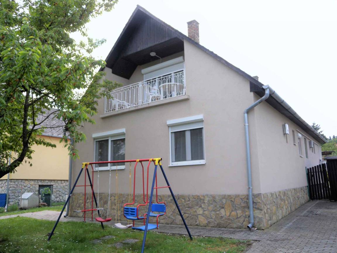 85 M² House ∙ 3 Bedrooms ∙ 7 Guests - Badacsony
