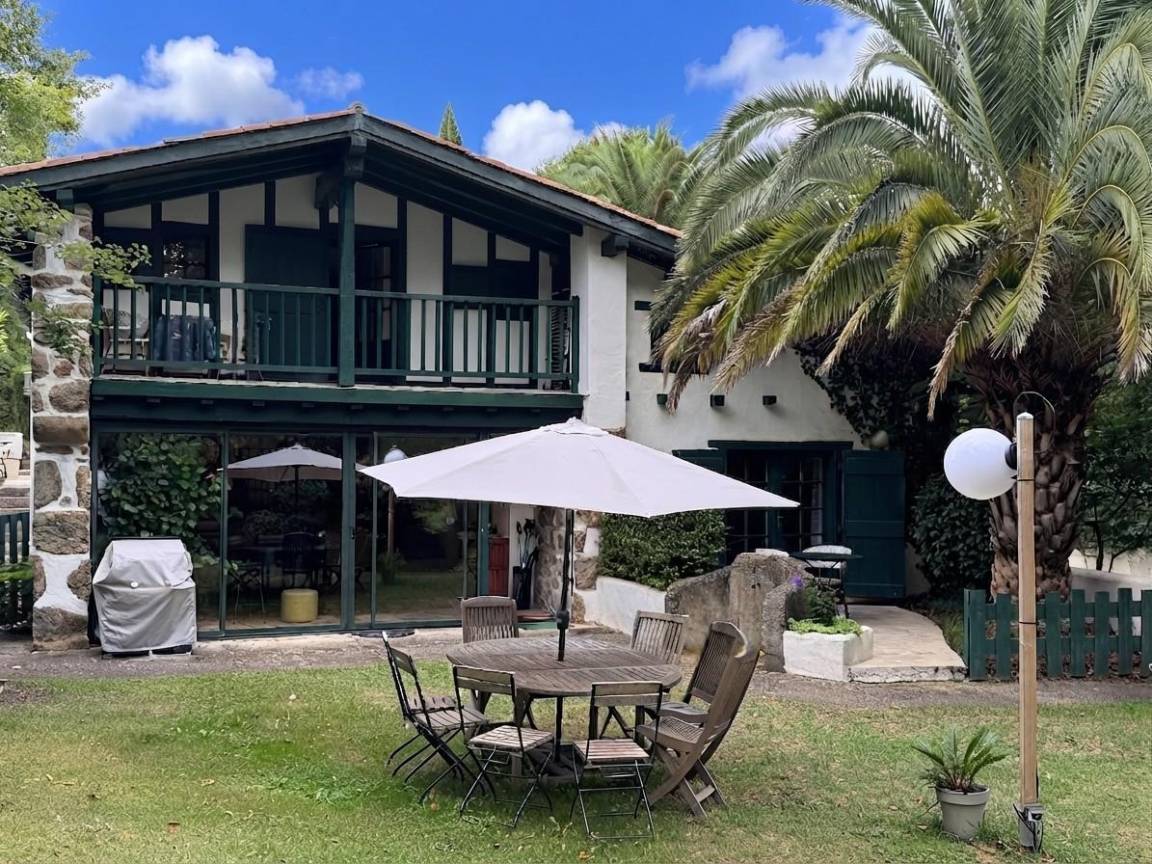 175 M² Mökki ∙ 4 Makuuhuonetta ∙ 9 Vierasta - Cambo-les-Bains