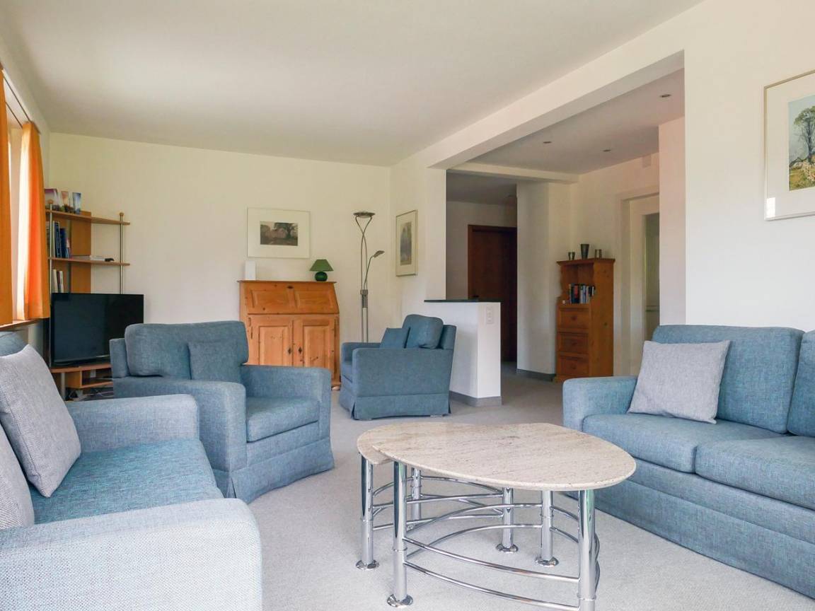 105 M² Apartment ∙ 3 Bedrooms ∙ 6 Guests - Pontresina