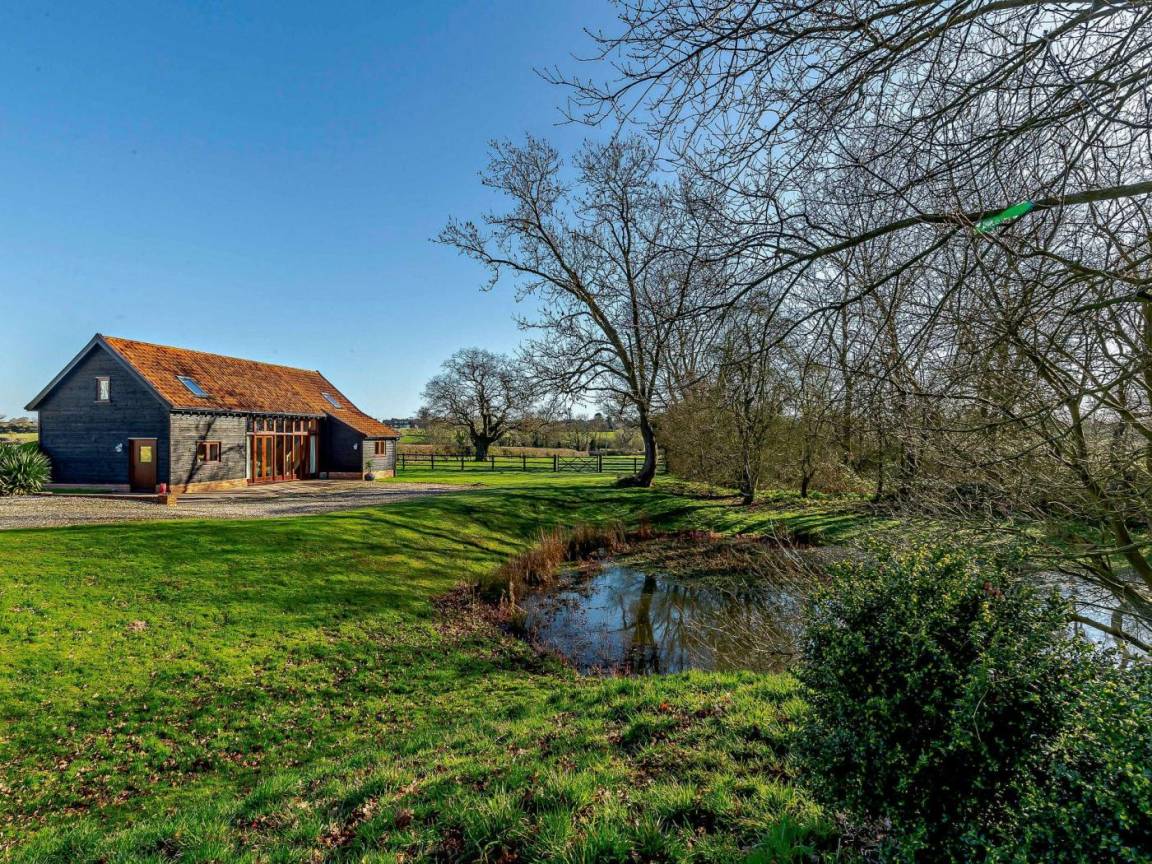 Cottage ∙ 3 Bedrooms ∙ 6 Guests - Norfolk