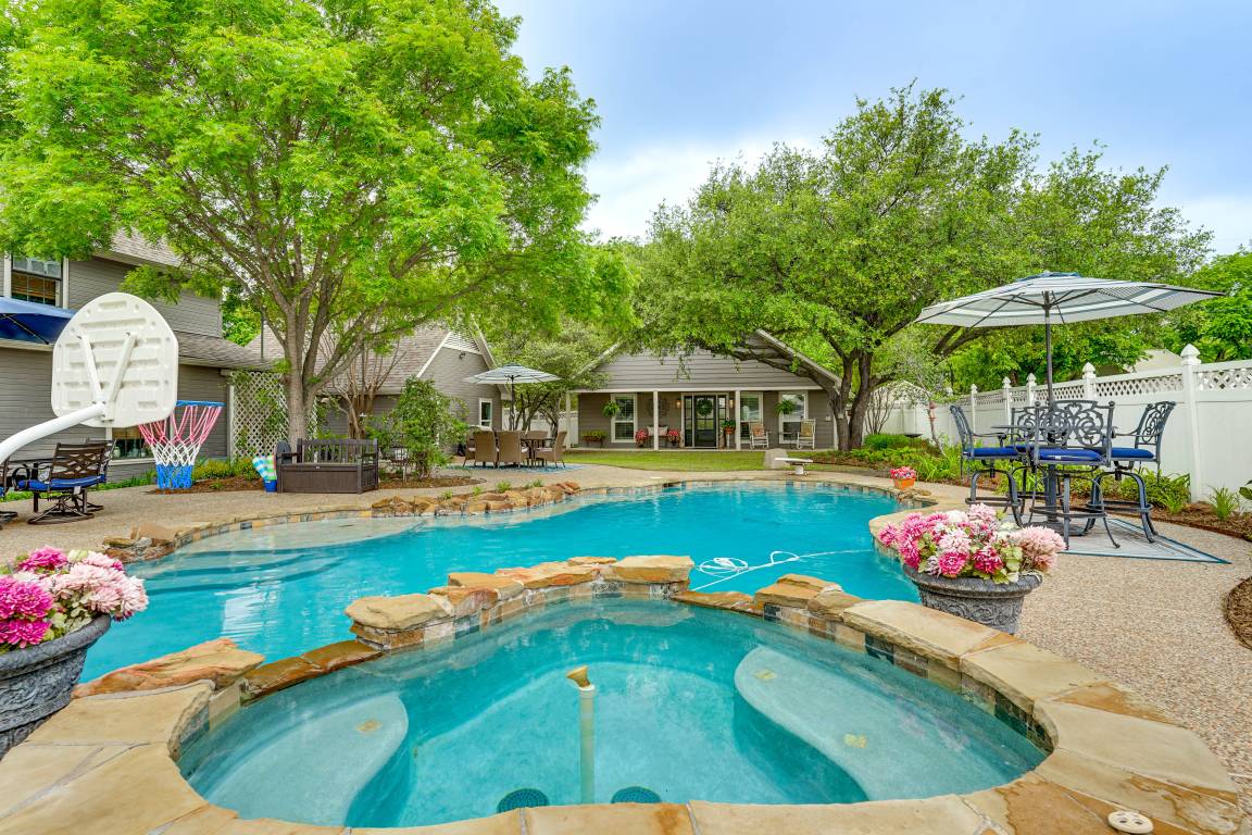 116 M² Talo ∙ 1 Makuuhuone ∙ 5 Vierasta - Denton, TX