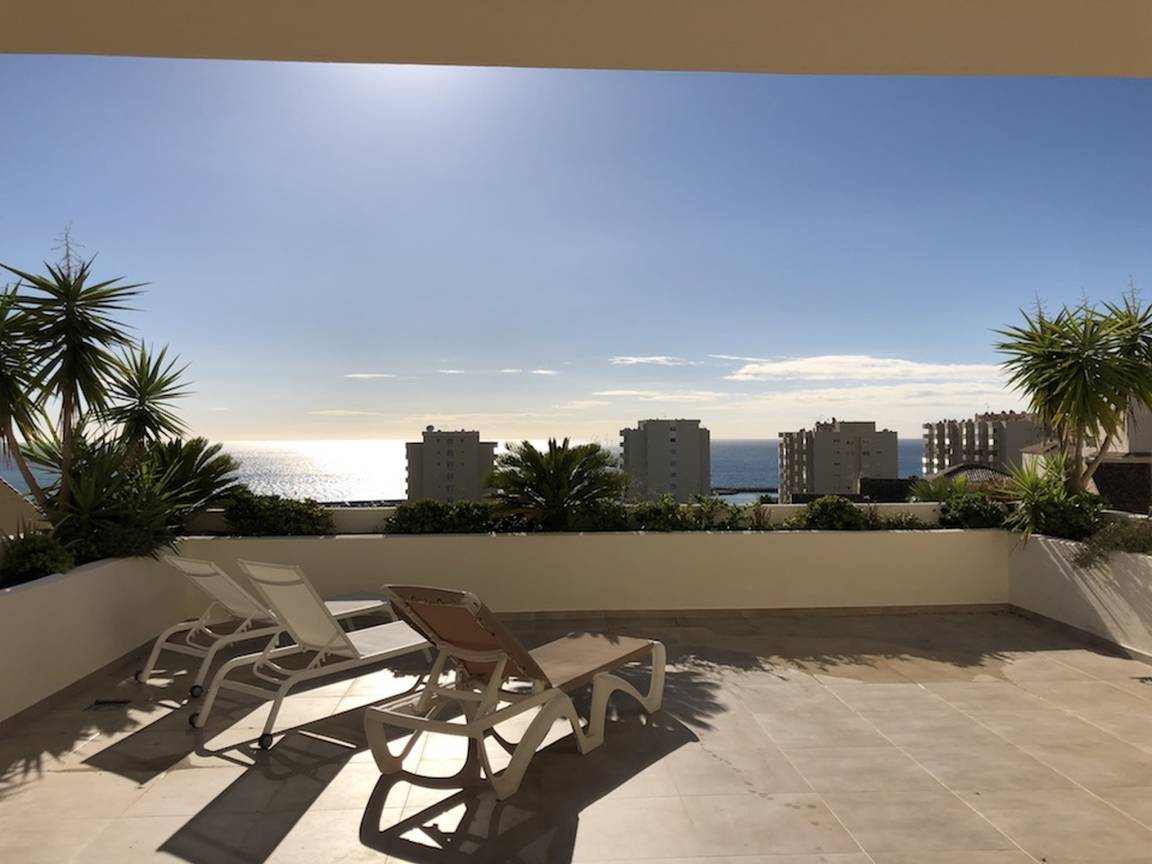 120 M² Apartamento ∙ 3 Habitaciones ∙ 6 Huéspedes - Estepona