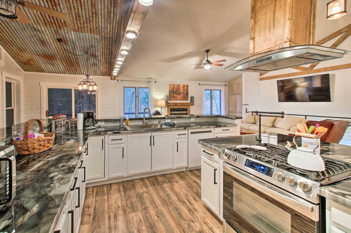 250 M² House ∙ 4 Bedrooms ∙ 12 Guests - Hot Springs Village, AR