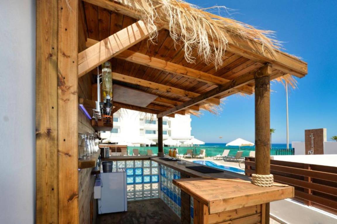 291 M² Villa ∙ 5 Slaapkamers ∙ 17 Gasten - Agia Napa