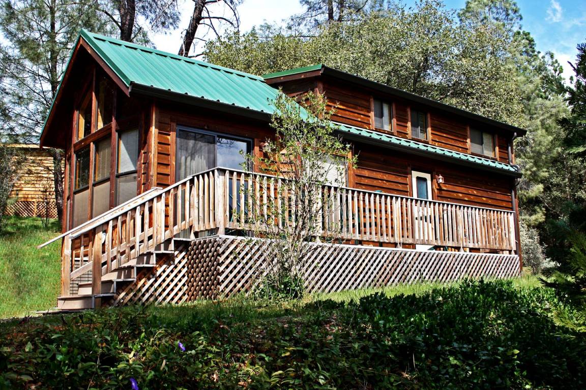 House ∙ 2 Bedrooms ∙ 8 Guests - Groveland, CA