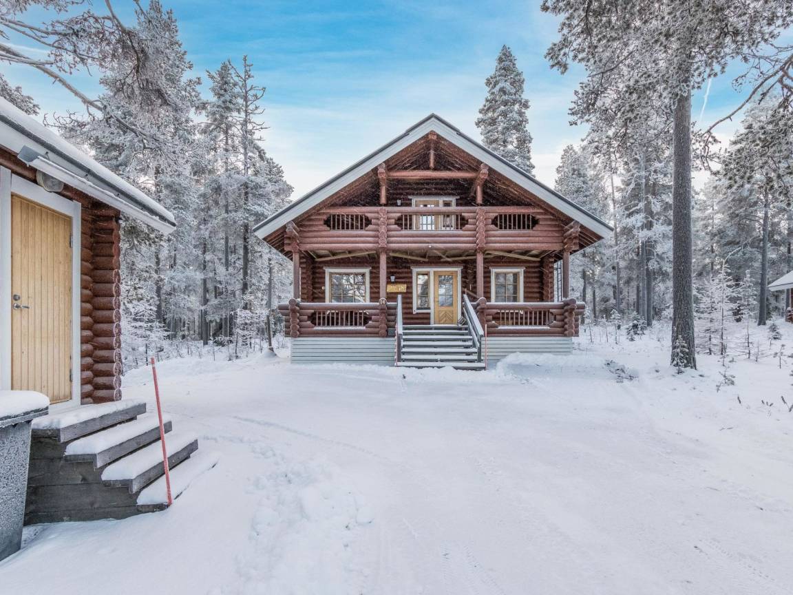 74 M² House ∙ 2 Bedrooms ∙ 8 Guests - Äkäslompolo