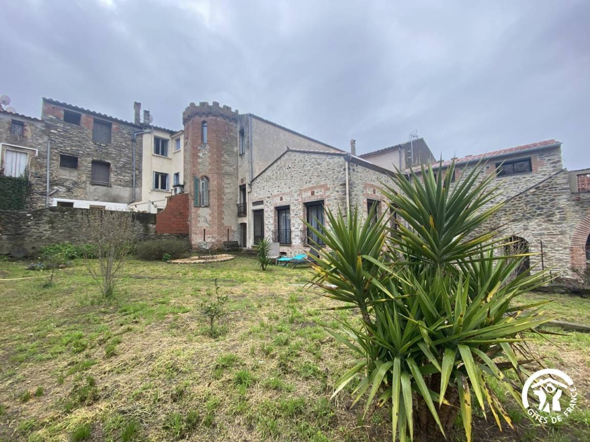67 M² Gîte ∙ 2 Chambres ∙ 4 Personnes - Ille-sur-Têt