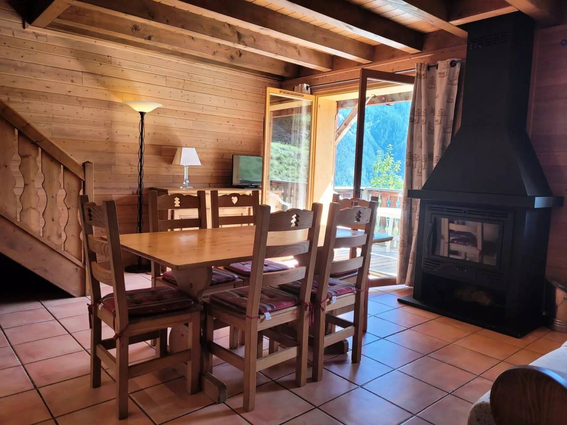 49 M² Chalet ∙ 2 Bedrooms ∙ 6 Guests - Allos