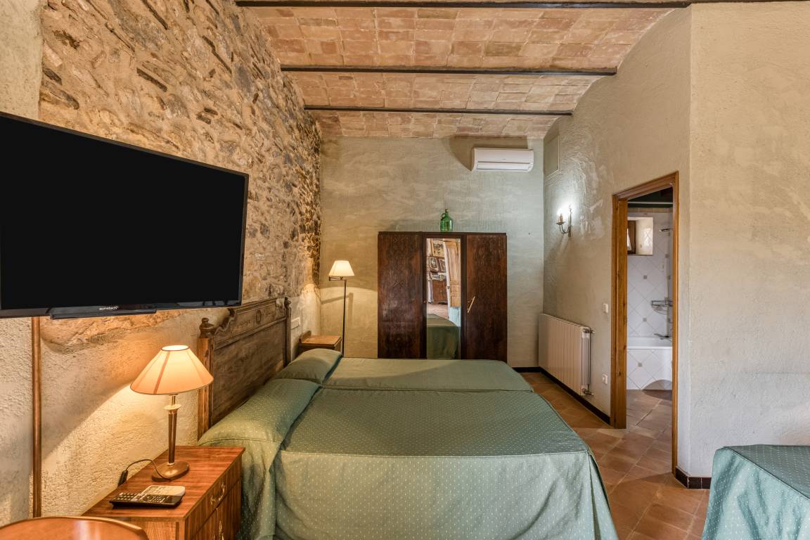 30 M² Bed & Breakfast ∙ 1 Habitación ∙ 2 Huéspedes - Torroella de Montgrí