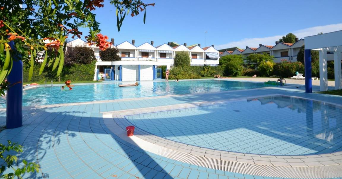 55 M² Apartment ∙ 4 Bedrooms ∙ 8 Guests - Bibione