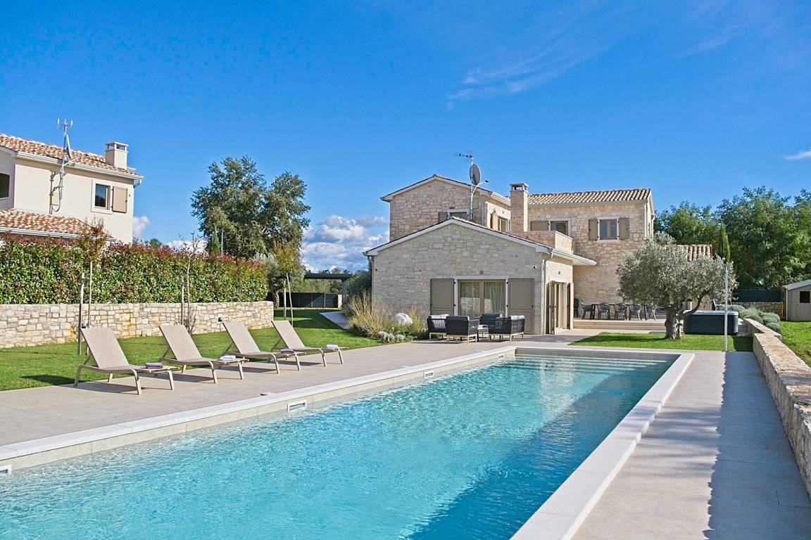 400 M² Villa ∙ 5 Schlafzimmer ∙ 9 Gäste - Poreč