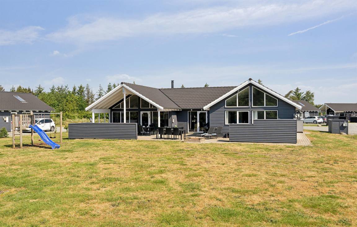 242 M² Ferienhaus ∙ 7 Schlafzimmer ∙ 18 Gäste - Vejers Strand