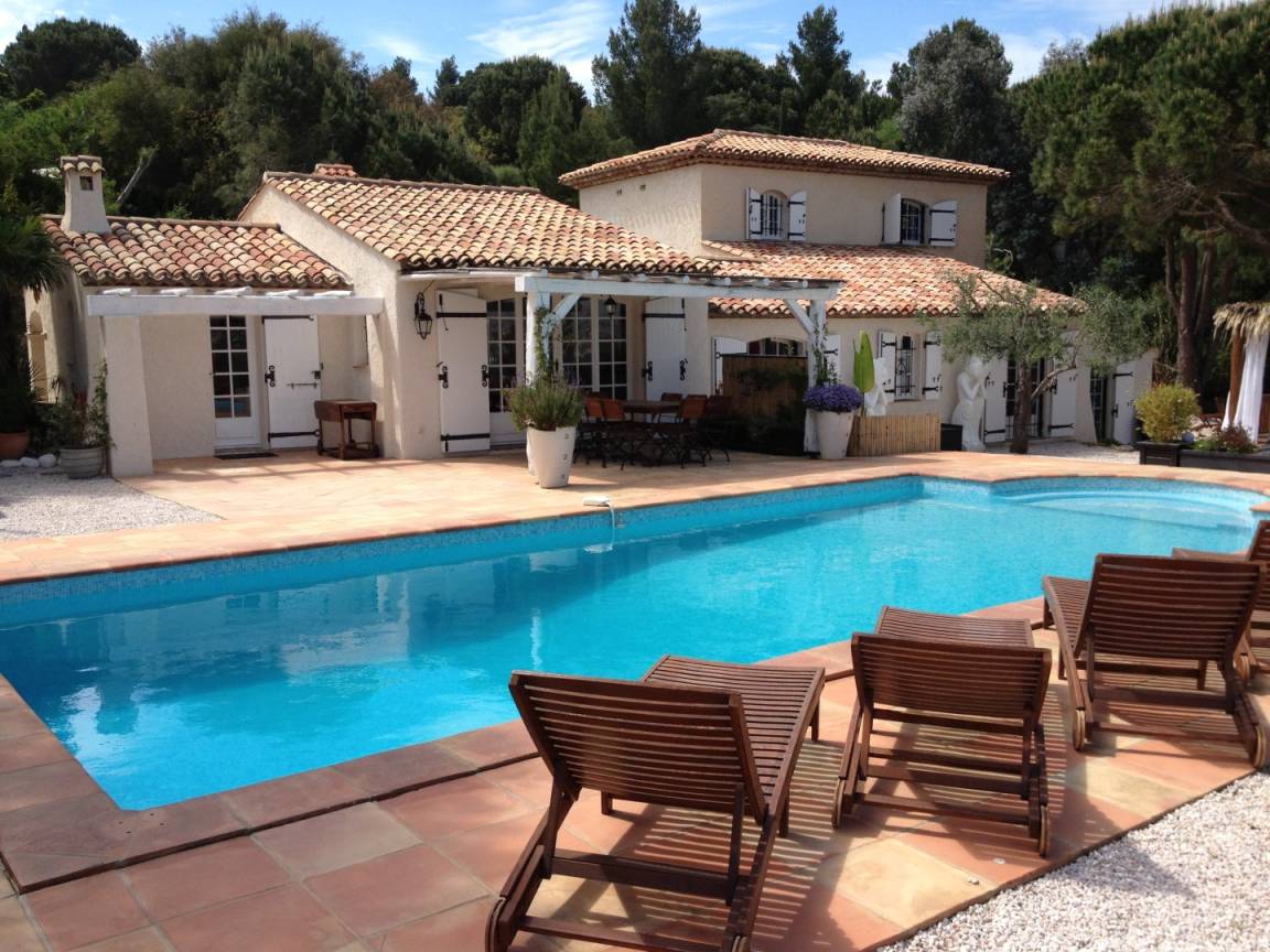 180 M² Villa ∙ 4 Chambres ∙ 10 Personnes - Saint-Tropez