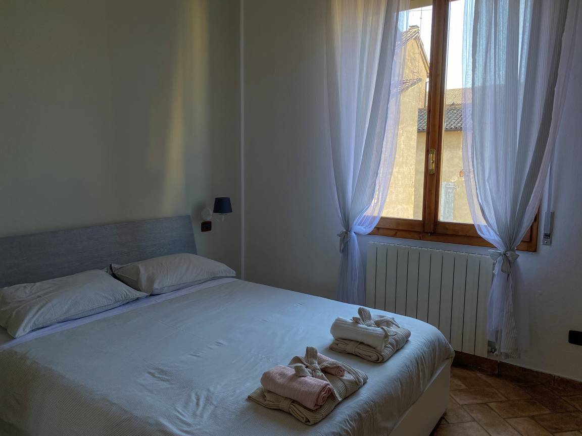 Apartment ∙ 2 Bedrooms ∙ 6 Guests - Imola