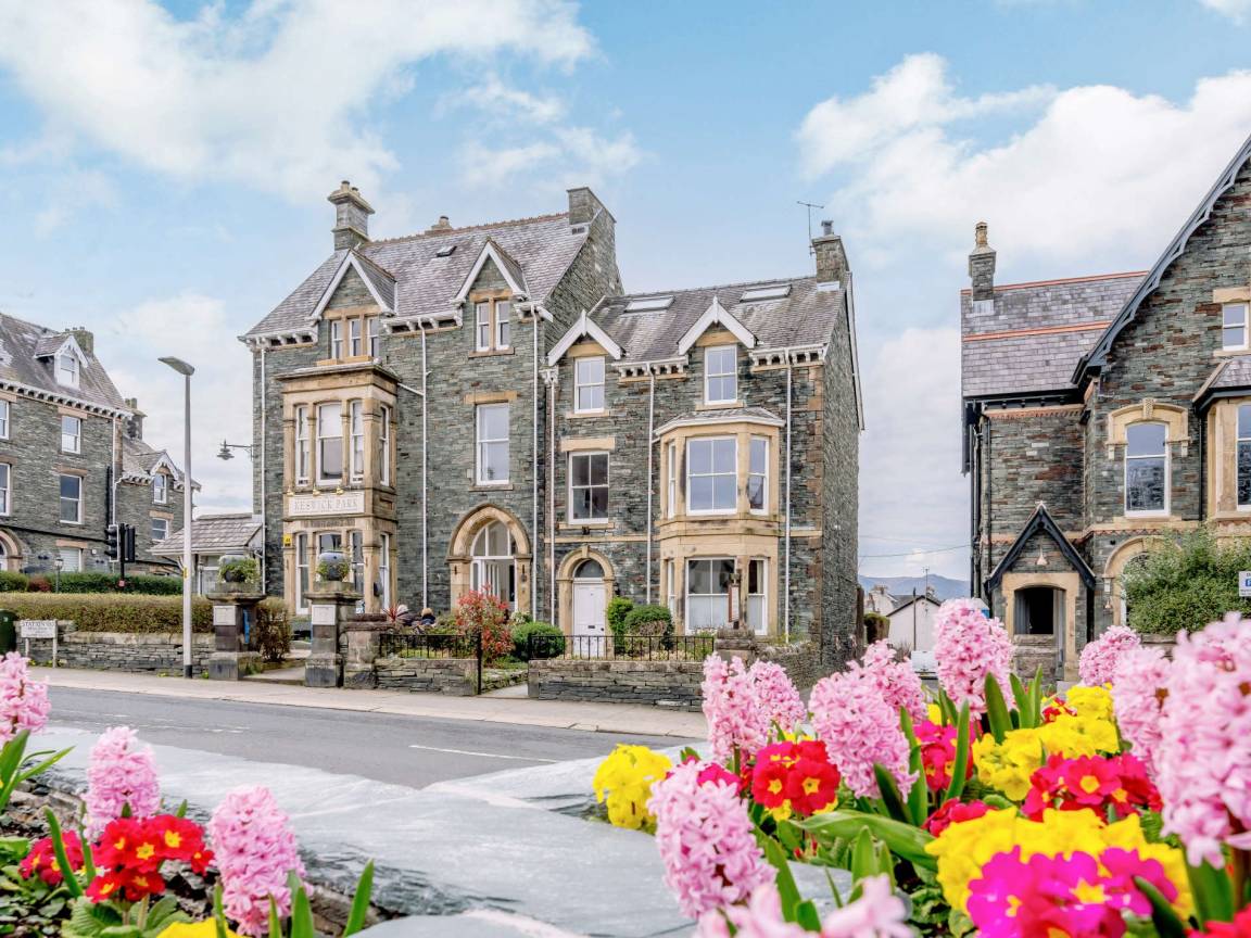 Cottage ∙ 6 Bedrooms ∙ 12 Guests - Keswick