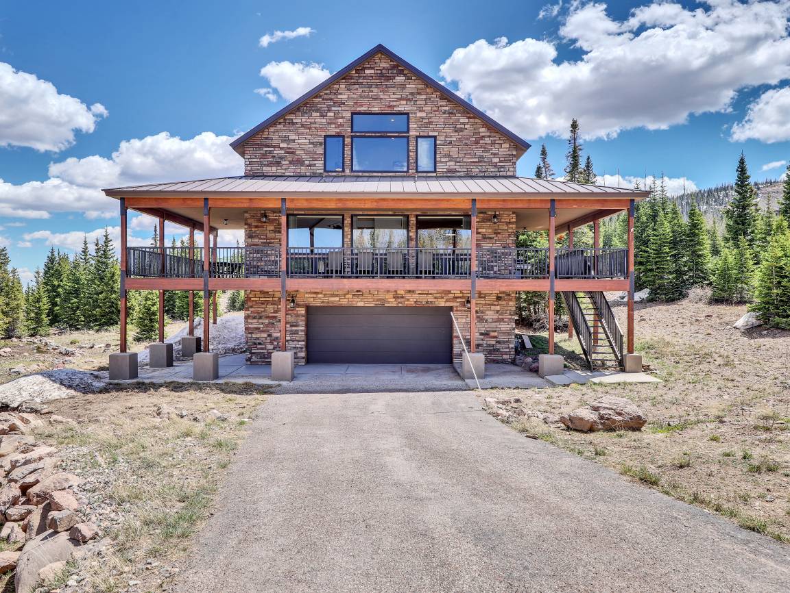 242 M² Cabin ∙ 4 Bedrooms ∙ 13 Guests - Utah