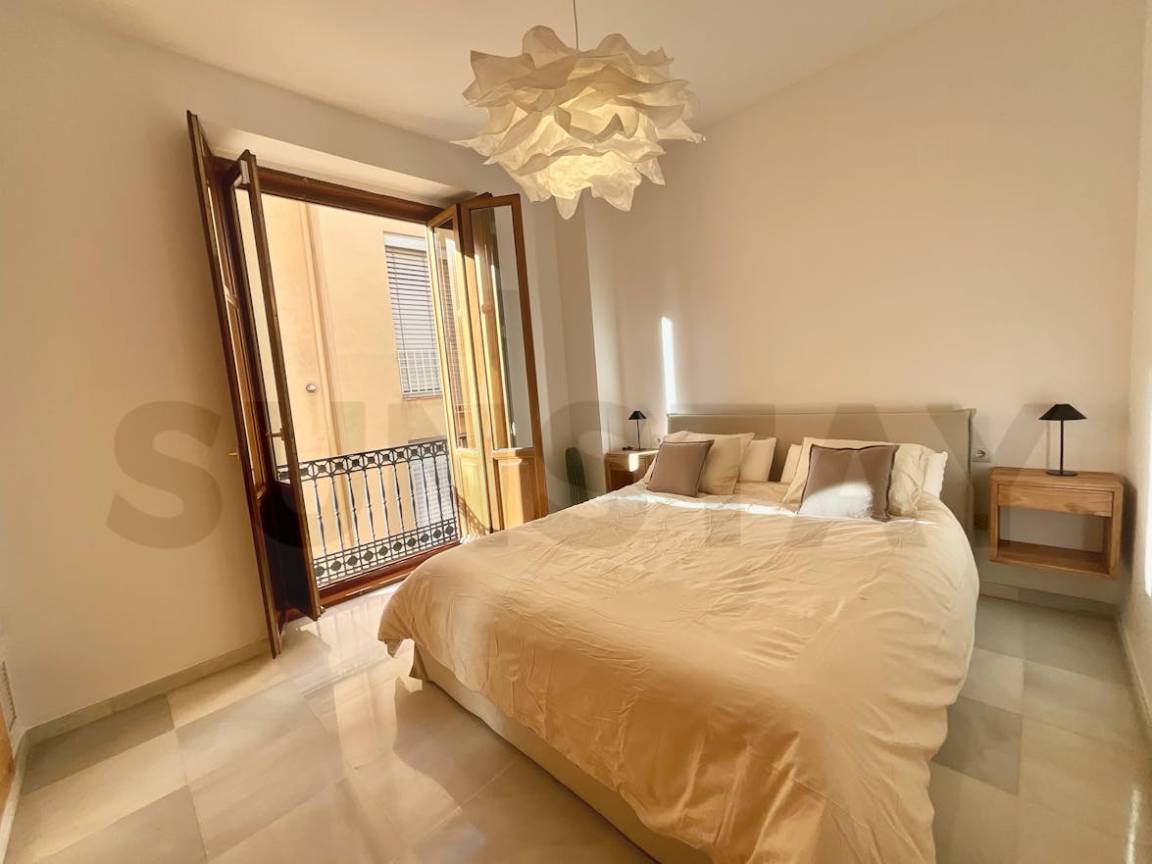 80 M² Apartment ∙ 2 Bedrooms ∙ 4 Guests - Valencia