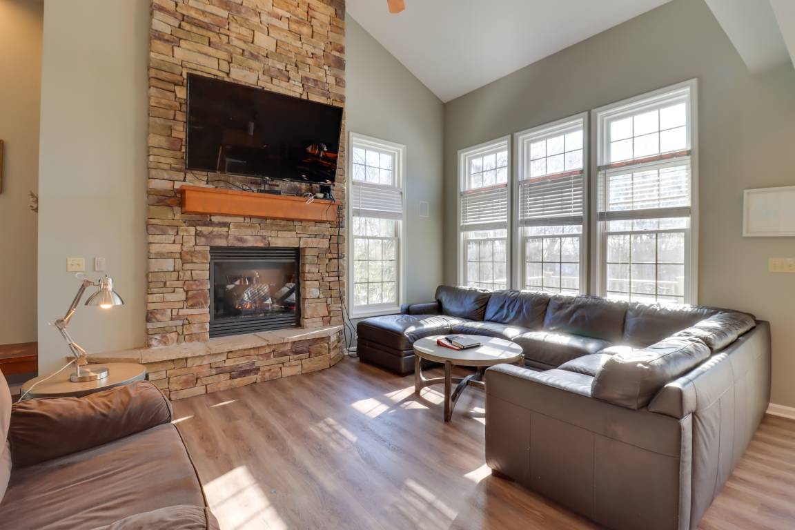 219 M² Apartment ∙ 5 Bedrooms ∙ 13 Guests - Lake Harmony, PA