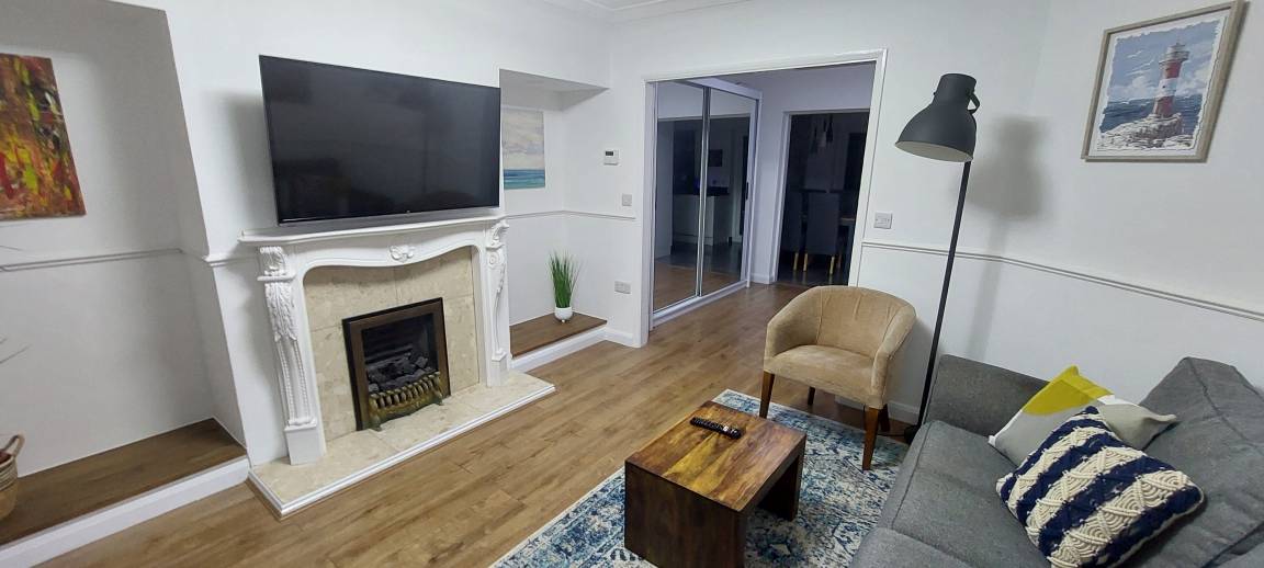 90 M² House ∙ 3 Bedrooms ∙ 6 Guests - Kingston upon Hull