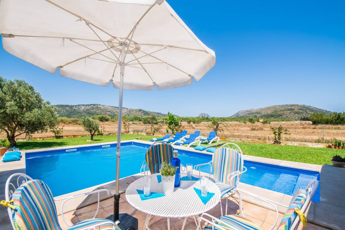 110 M² Ferienhaus ∙ 2 Schlafzimmer ∙ 4 Gäste - Sa Pobla