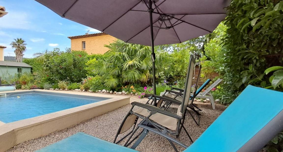 20 M² Chambre D'hôtes ∙ 2 Chambres ∙ 4 Personnes - Le Cannet-des-Maures