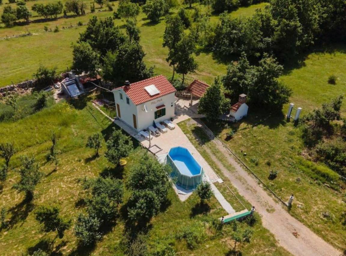 75 M² Maison De Vacances ∙ 2 Chambres ∙ 7 Personnes - Sinj