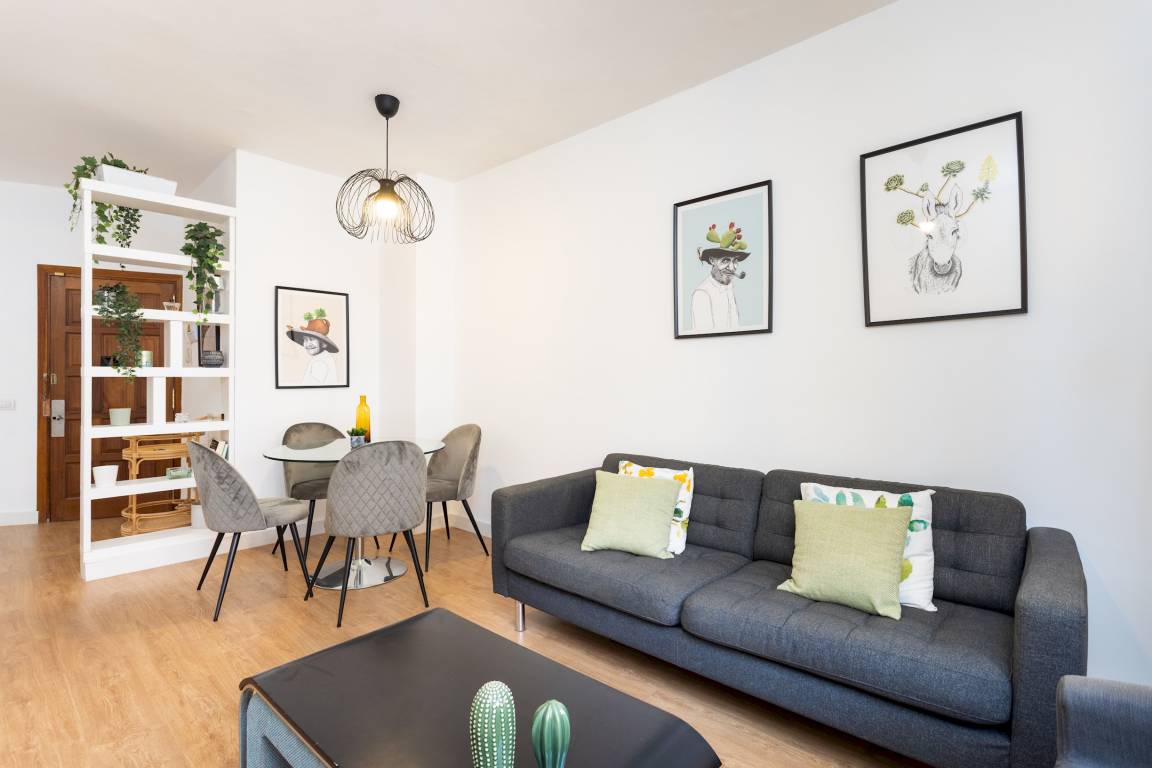 70 M² Apartamento ∙ 2 Habitaciones ∙ 4 Huéspedes - Santa Cruz de Tenerife