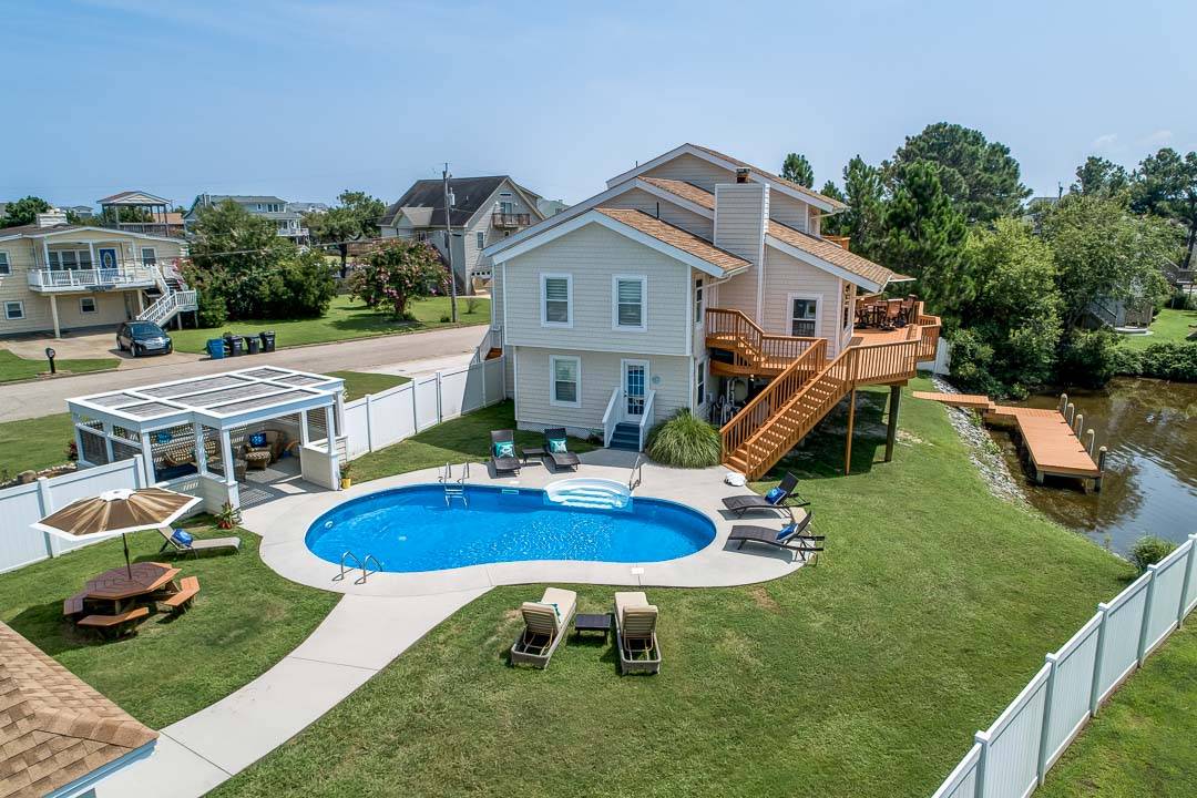 House ∙ 4 Bedrooms ∙ 12 Guests - Sandbridge Beach, VA